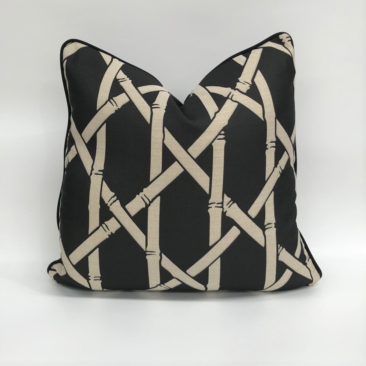 Florence Broadhurst – Bamboo Lattice Print – Manor House Collection